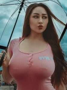 Louisa Khovanski Twitter, TikTok, Height, Hot Image, Wiki