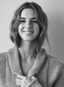 Emily Feld Age, Wiki, Weight, Height, Bio, Affairs & Net Worth