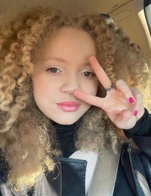 Ava Clarke Escort, Age, Tryst, Onlyfans, Wiki, Height, Affairs