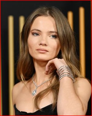 Freya Allan Net Worth, Measurements, Gif, Bra Size, Hot Pics