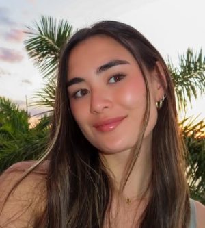 Paula Scanlan Bio, Height, Swimmer, Parents, Swimsuit, Feet, Age